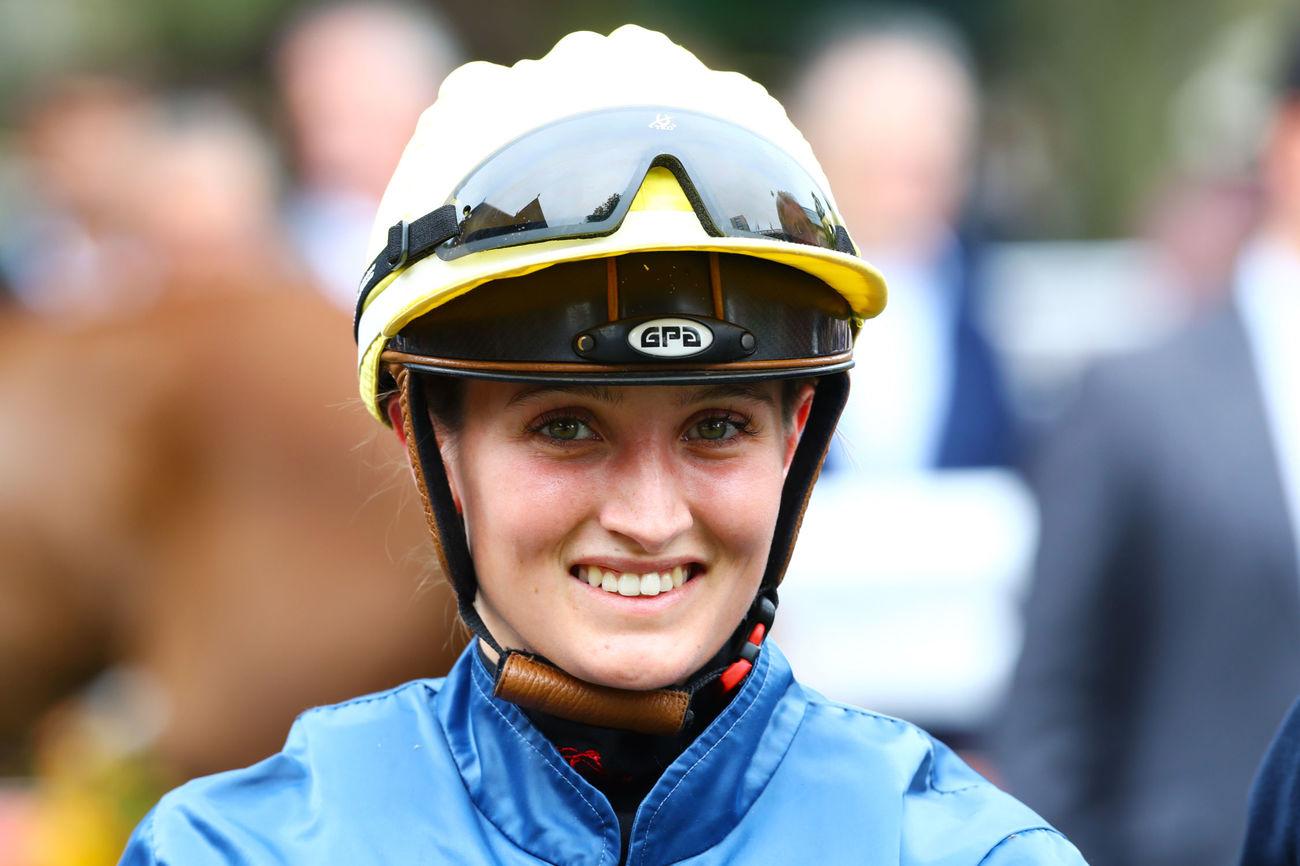 Le Top 5 des femmes jockeys à mi-saison 2022 | Equidia