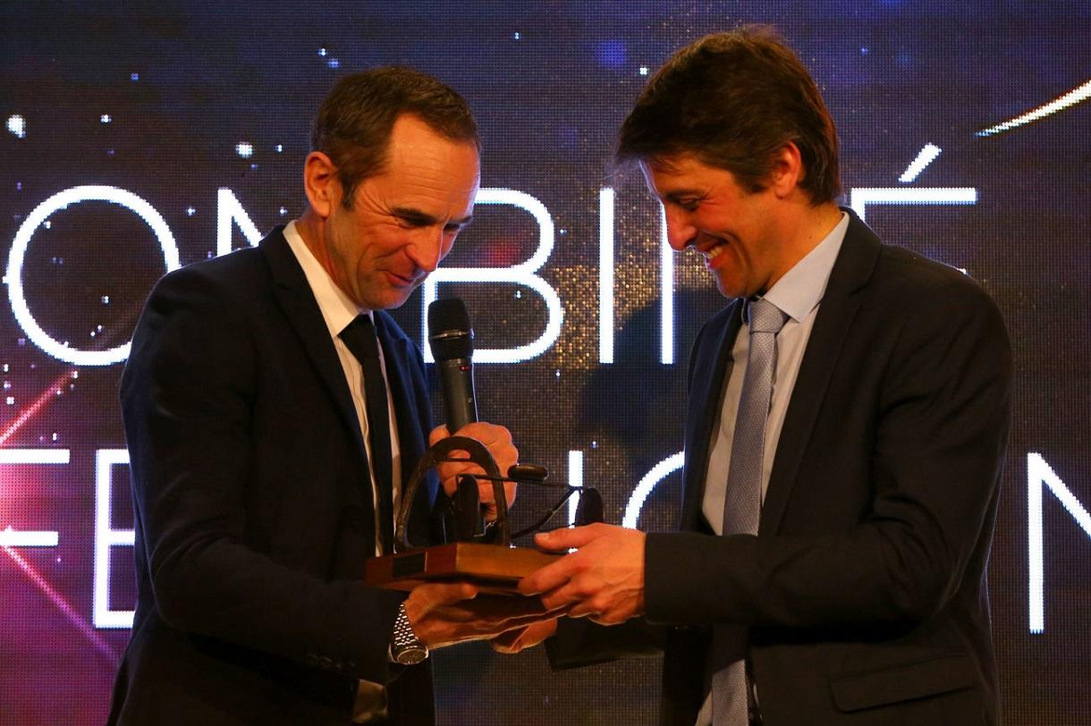 Eric Raffin signe sa 3000 ème victoire française à l'attelé | Equidia