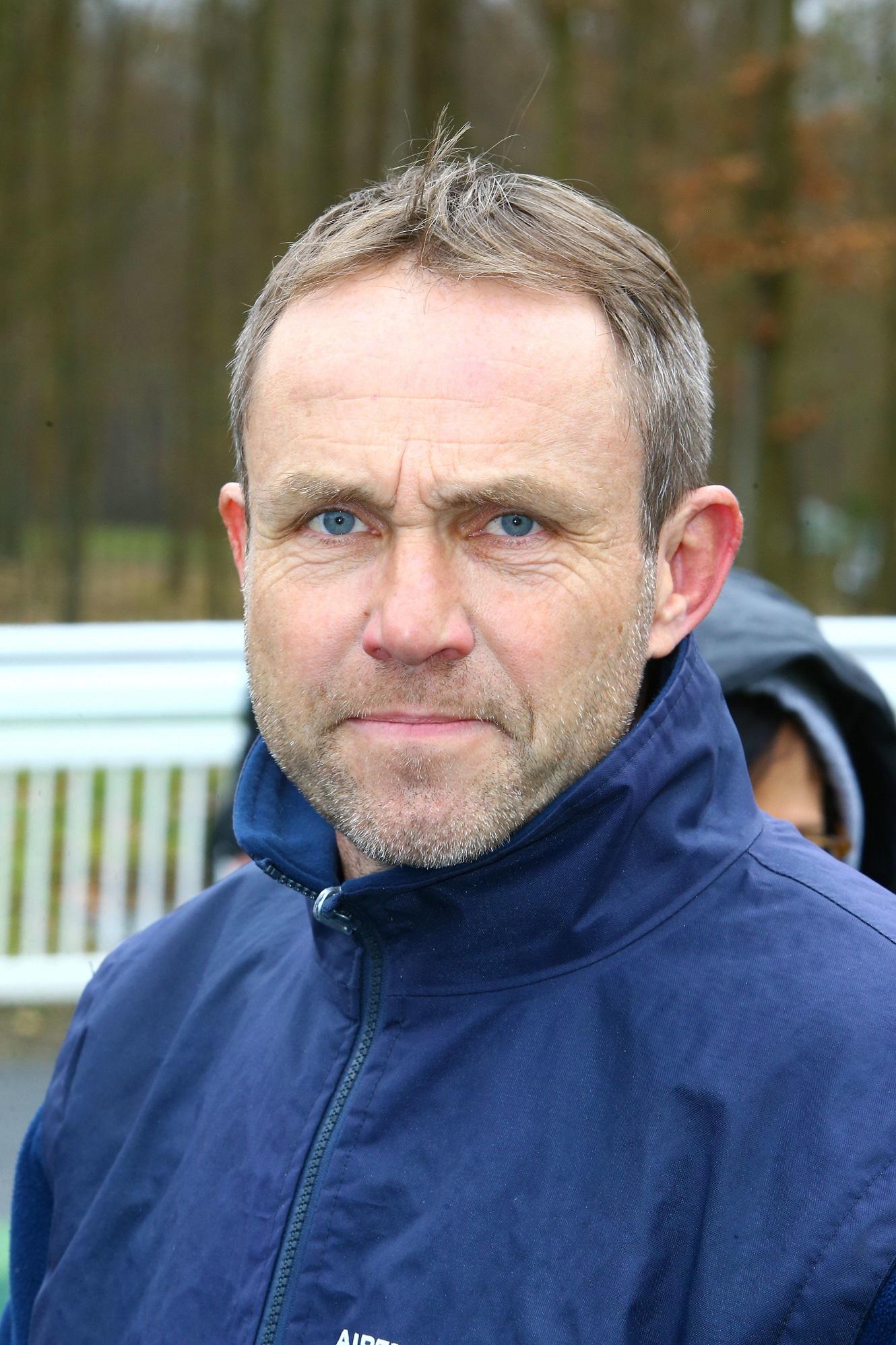 Dimanche à Deauville (R1C9) Eric Bernhardt remporte la course des ...