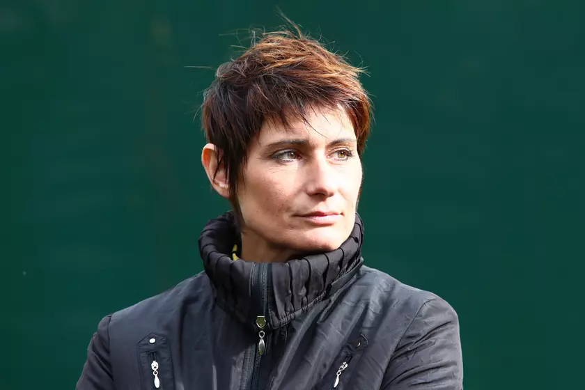 Meeting de Pau 2021/2022 : Tour de cour chez Isabelle Gallorini | Equidia