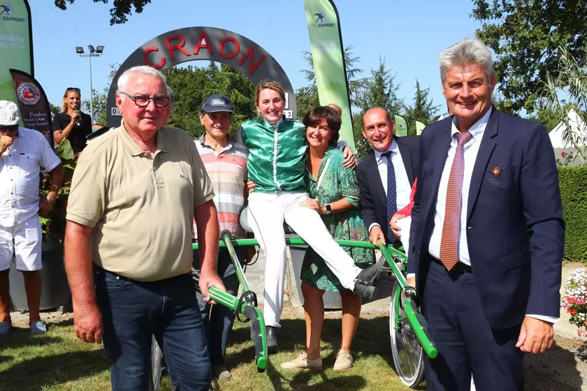 Léa Lizée : enseignante et lauréate du Trophée Vert ! | Equidia