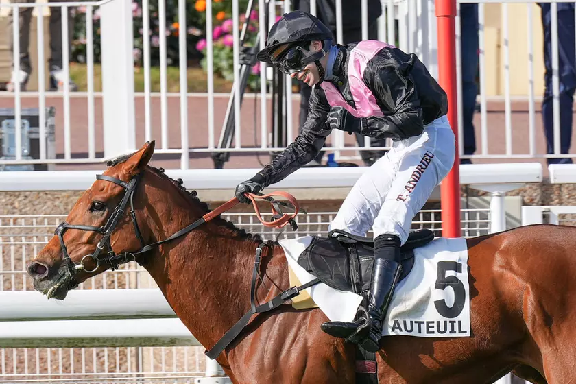 Samedi à Auteuil - Prix Pierre de Lassus : It's Win O'Clock frappe fort ...