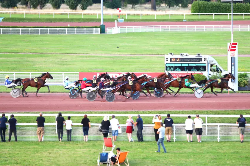 Les courses à ne pas manquer du lundi 4 octobre 2021 | Equidia